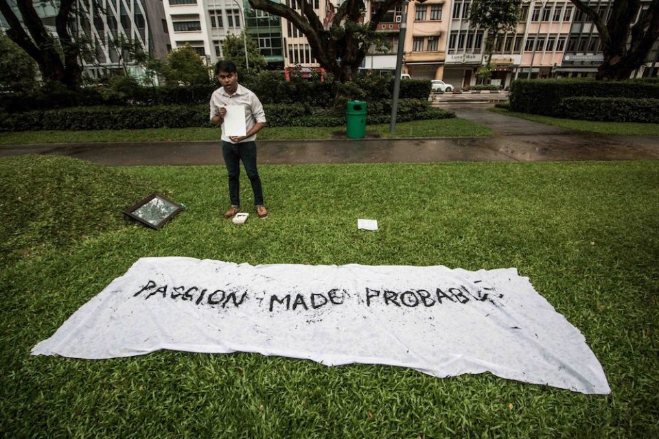 홍콩시위를 바라보는 싱가포르의 두가지 시선···'대규모 시위' vs '1인 예술시위' - 아시아엔 THE AsiaN